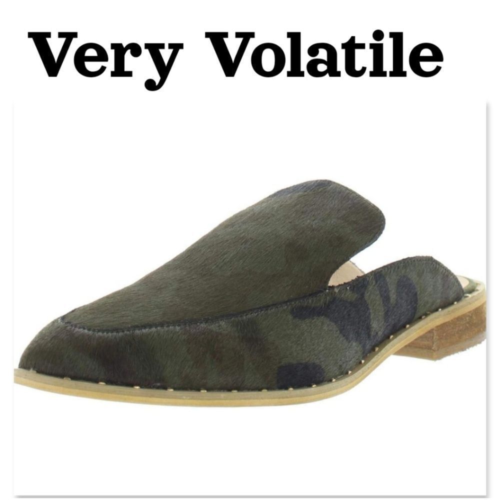 NIB Very Volatile Atwood Camo Slip On Shoe NWT - Gem